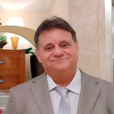 Educador Marcos Ribeiro